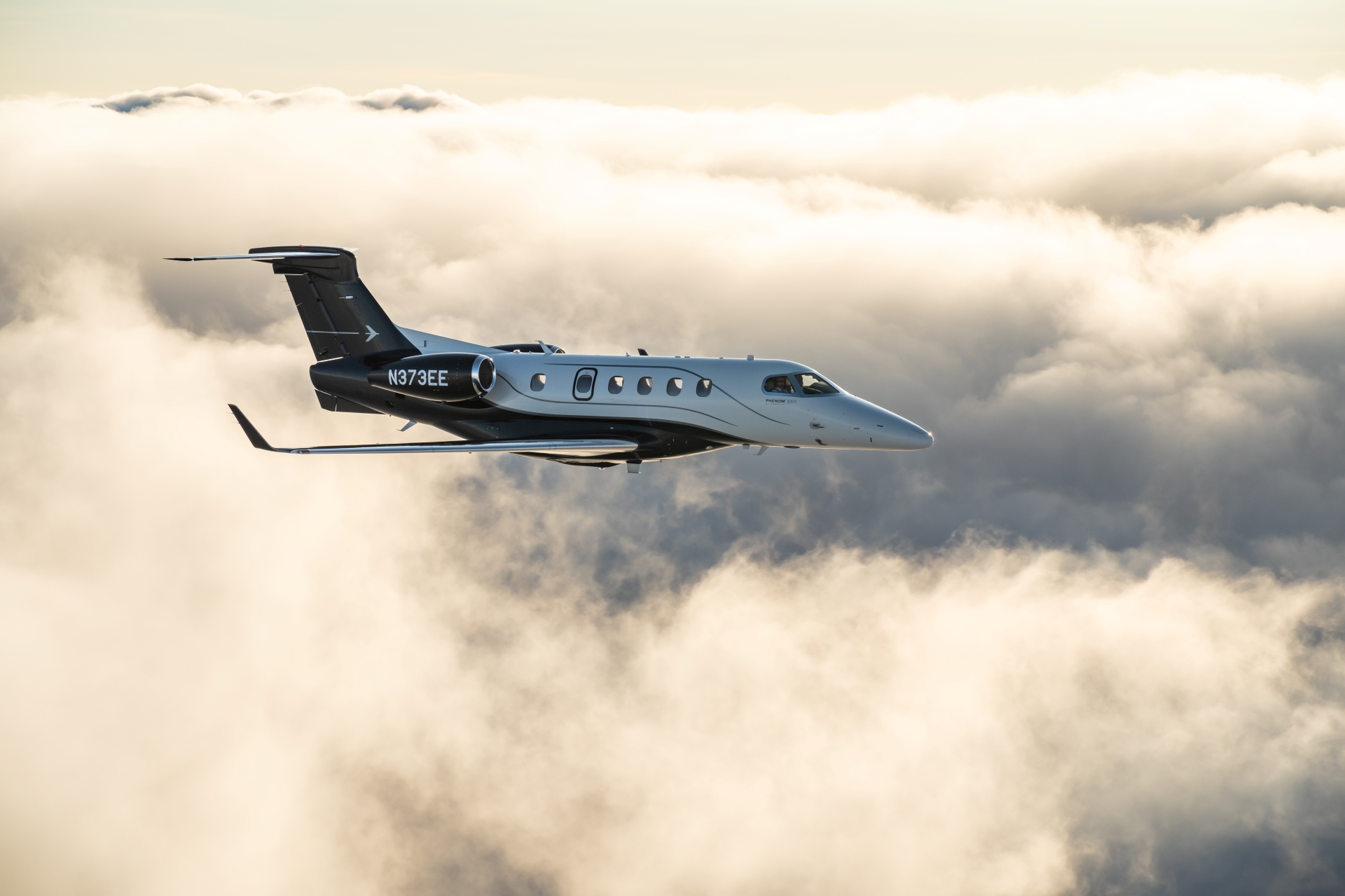 Phenom 300E - Executive Jets - Embraer