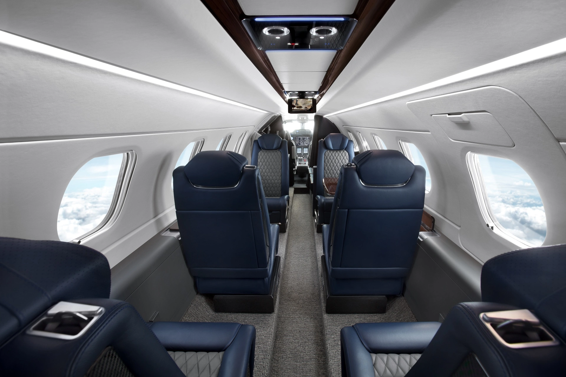 Phenom 300E - Executive Jets - Embraer